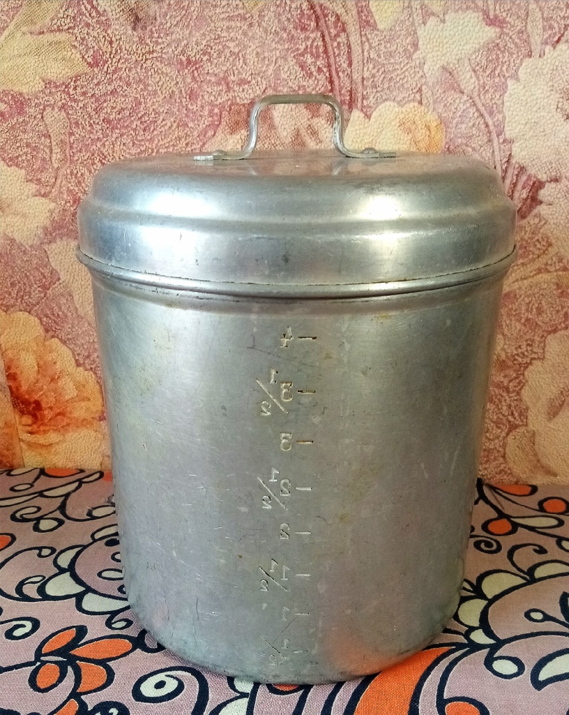 Железная банка для сыпучих продуктов. в дар (Новосибирск). Дарудар