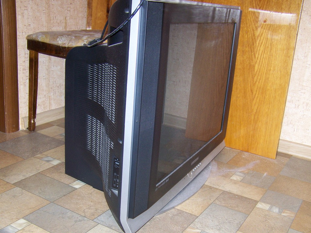 Телевизор Samsung 29Z40" в дар (Санкт-Петербург). Дарудар