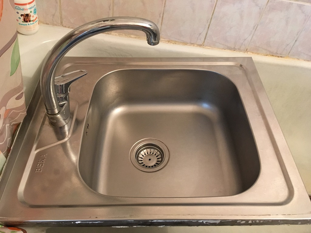 Мойка со смесителем для кухни в дар (Москва). Дарудар