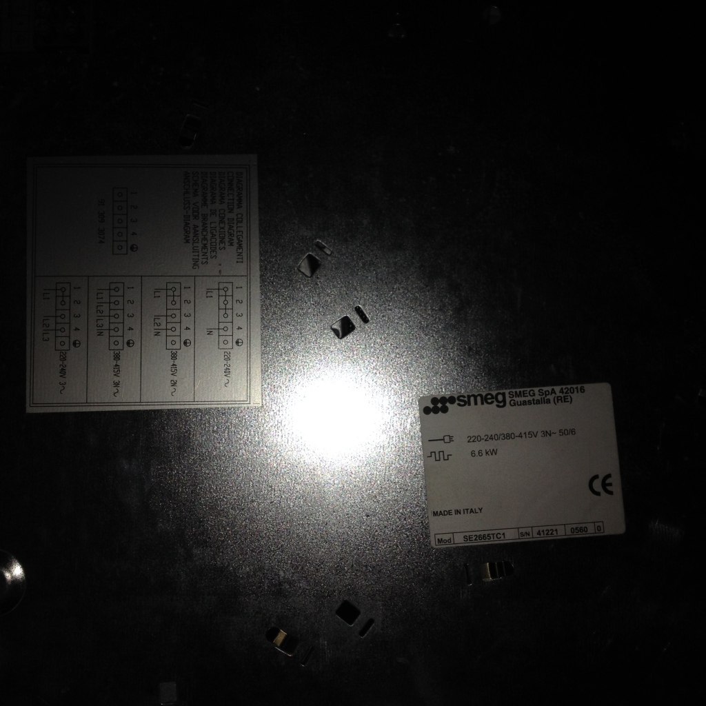 Варочная панель неисправная SMEG SpA 42016 в дар (Москва). Дарудар