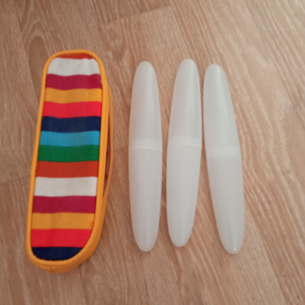 Футляр для зубной щетки. в дар (Москва). Дарудар