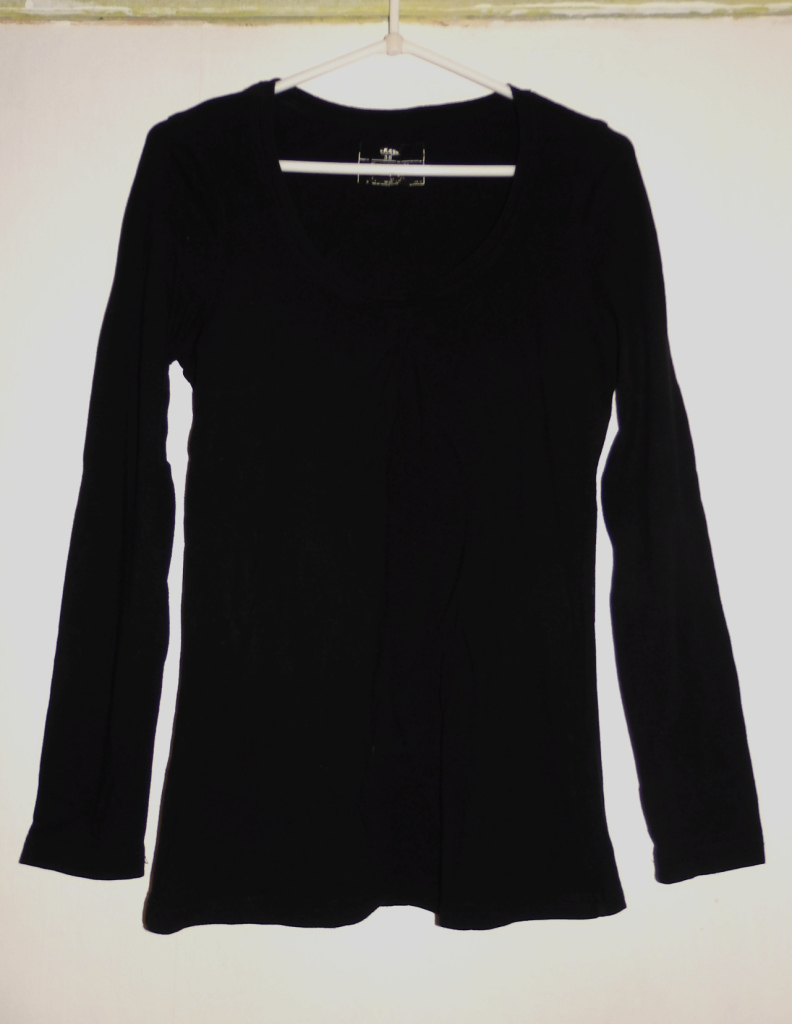 Легкие кофты, блузки в дар (Екатеринбург). Дарудар