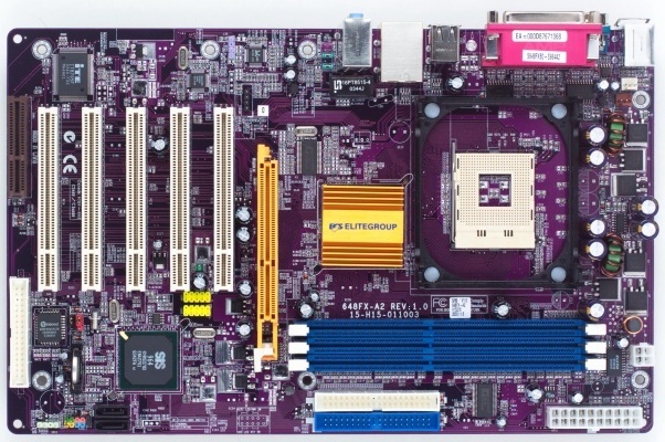 Материнские платы 648FX-A2 ECS Elitegroup и Gigabyte GA-8PE800-RS в дар ...