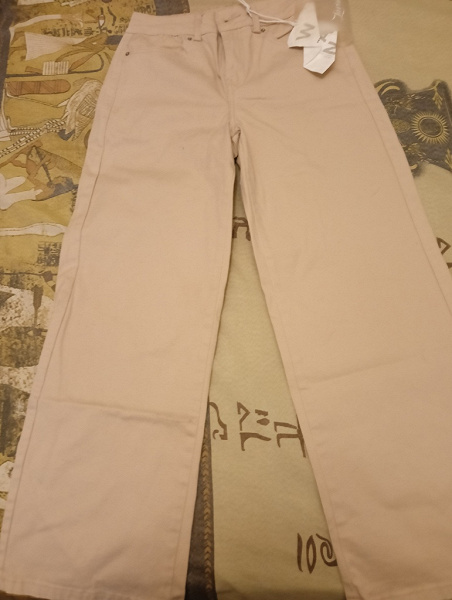 Новые джинсы Zarina 42 в дар (Москва). Дарудар