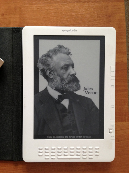 Электронная книга Amazon Kindle DX (1st gen) в дар (Москва). Дарудар