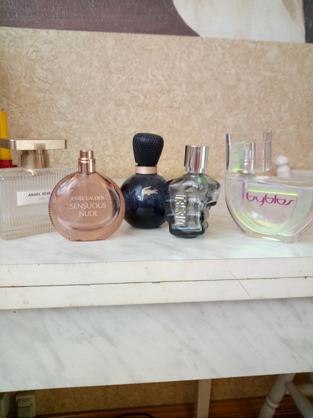 флаконы от духов (пустые) в дар (Москва). Дарудар