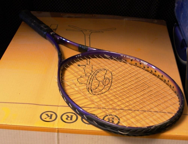 Теннисная ракетка Alibor в дар (Москва). Дарудар