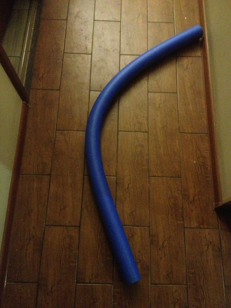 Макаронина для плавания в дар (Москва). Дарудар